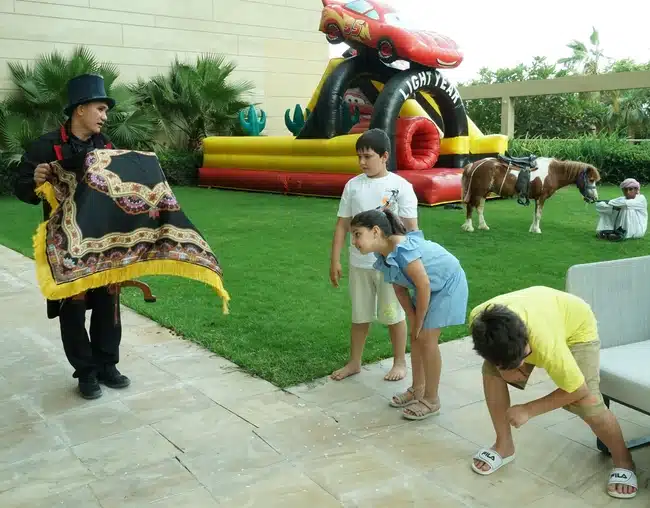 Hire Magician for birthday party in Dubai - Rentcrown